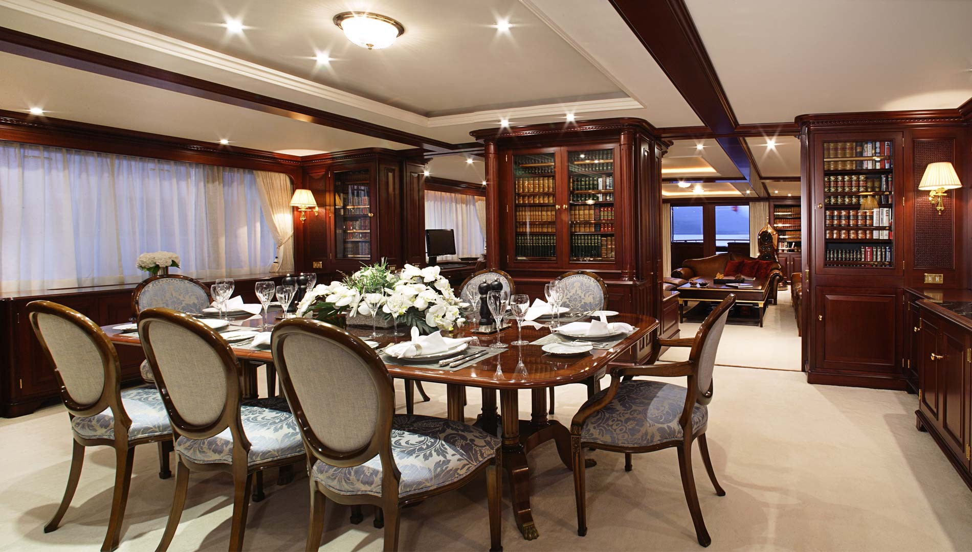 Yacht NEW HAMPSHIRE, a Feadship Superyacht | CHARTERWORLD Luxury ...